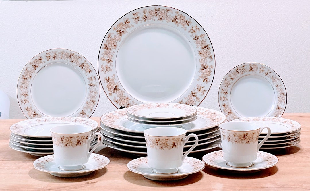 Nitto Oakbrook 4904 Japan 33PC , Dinner Plates 10 3/4” Salad Plates 7 1 ...
