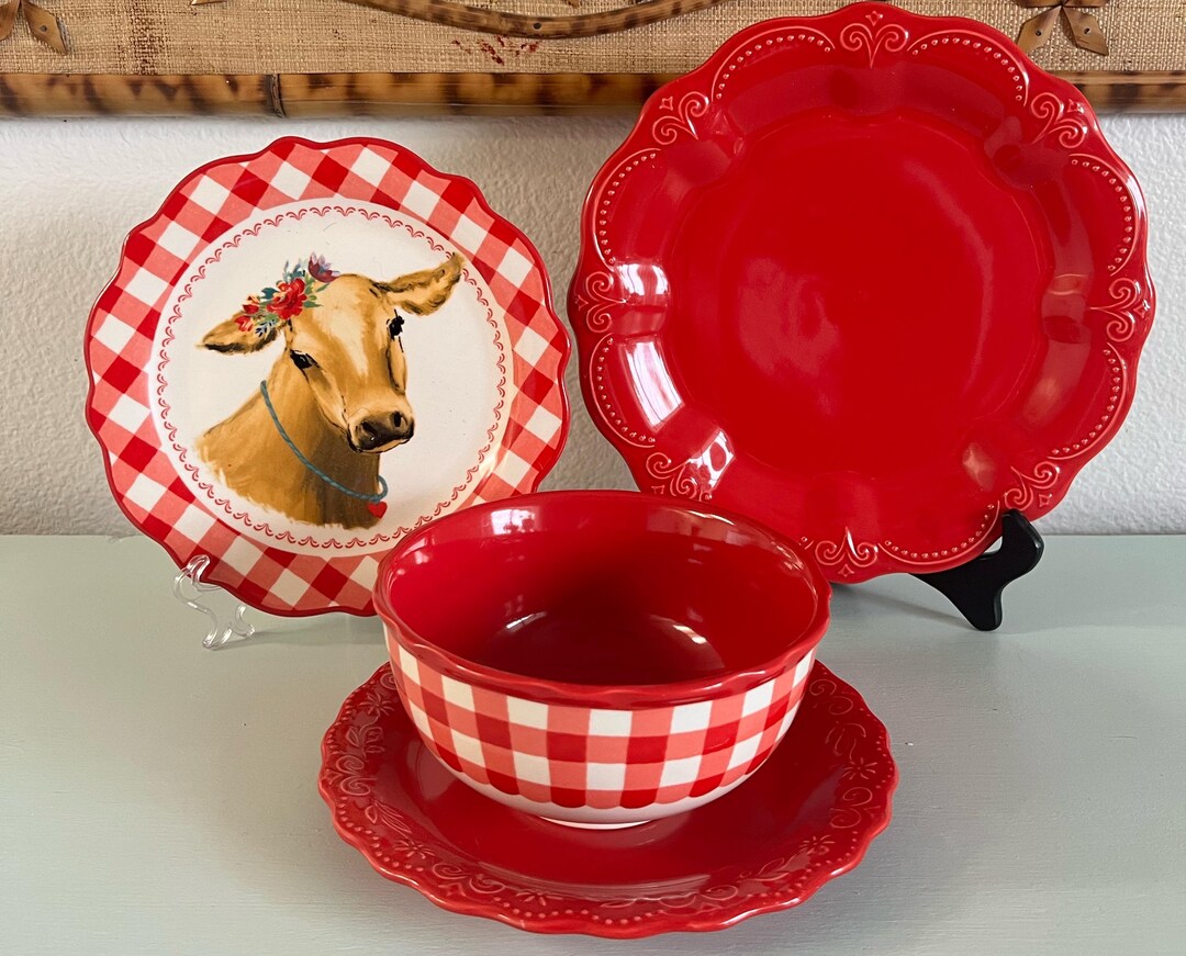 Pioneer Woman Cow Platesnull