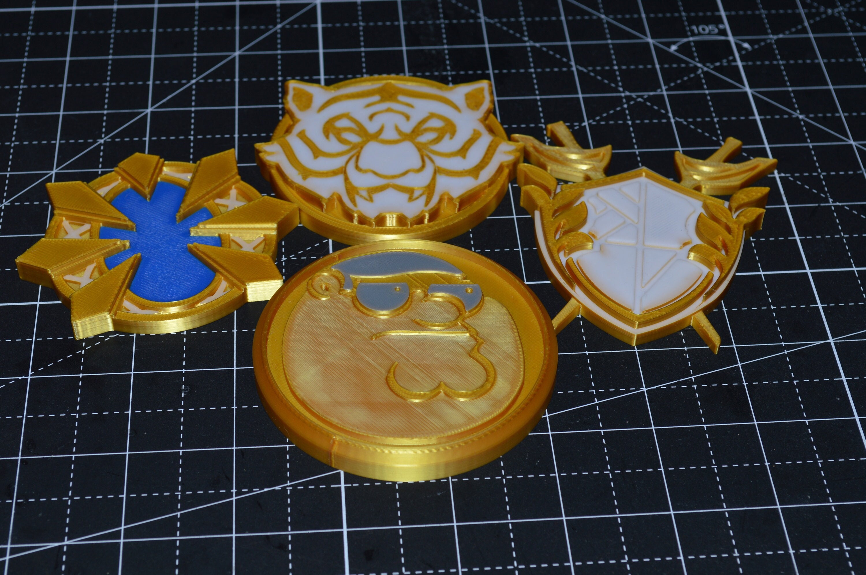 Ali 4 Gaming Gold Hero Medallion limited Edition Fan Inspired Epic ...