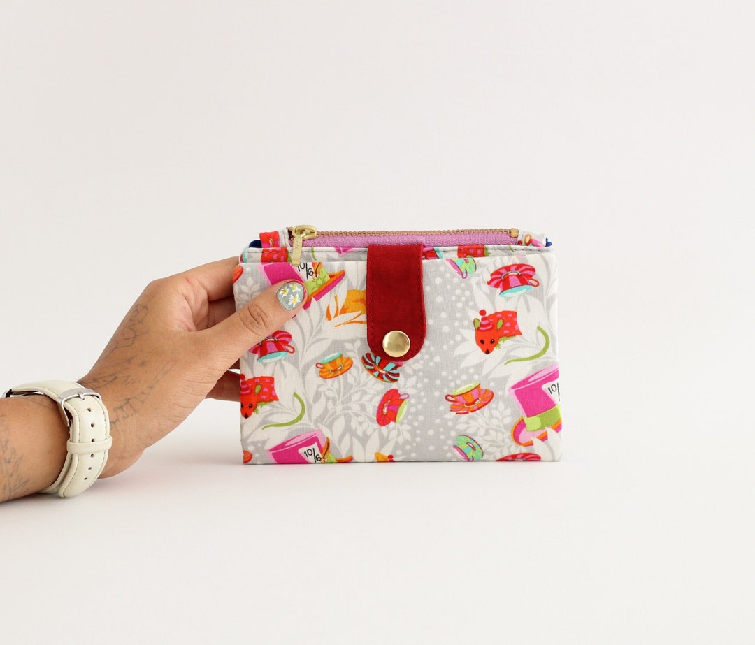 Alice in Wonderland Wallet for Girl, Girly Wallet With Lilac Zipper ...