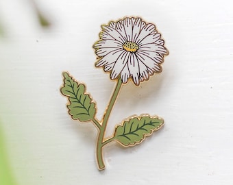 Daisy Pin Badge - Etsy