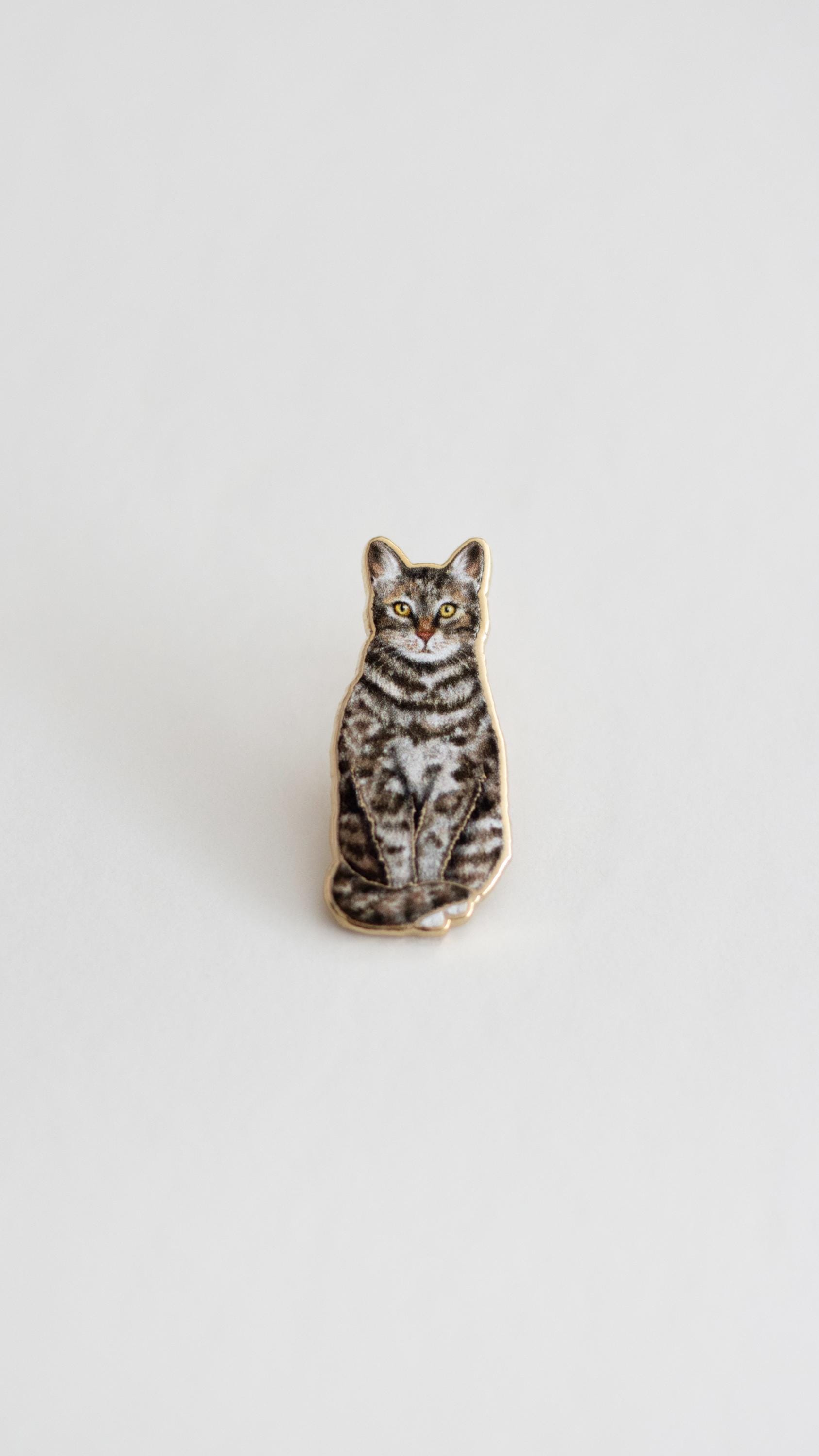 Brown Tabby Cat Enamel Pin, Gold-plated Kitten Lapel Brooch - Etsy