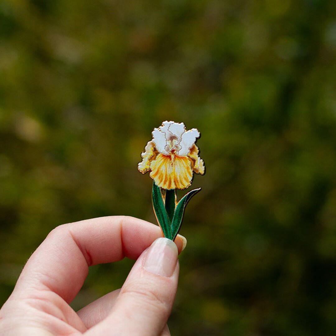 Bearded Iris Floral Enamel Pin, Botanical Lapel Brooch Gift - Etsy