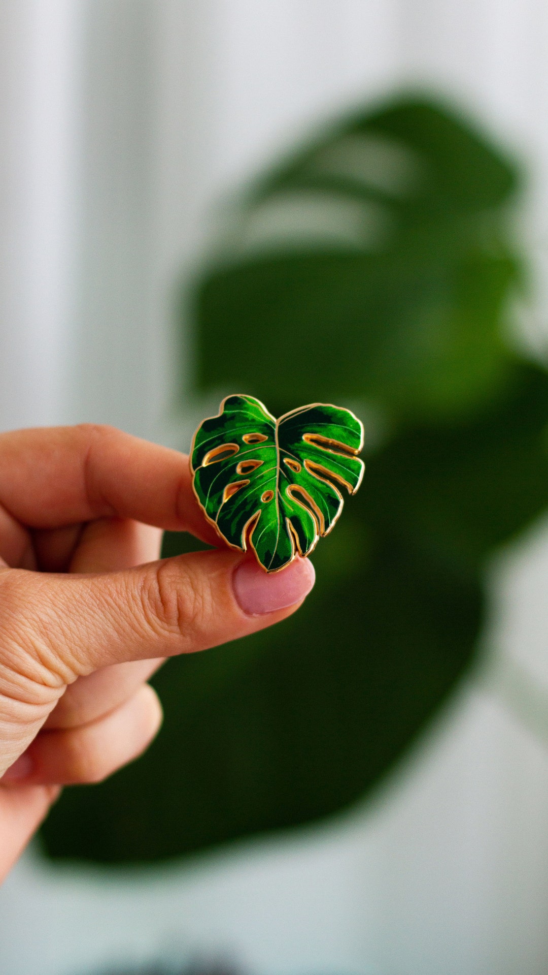 Monstera Deliciosa Enamel Pin, Plant Brooch, Botanical Badge, Nature ...