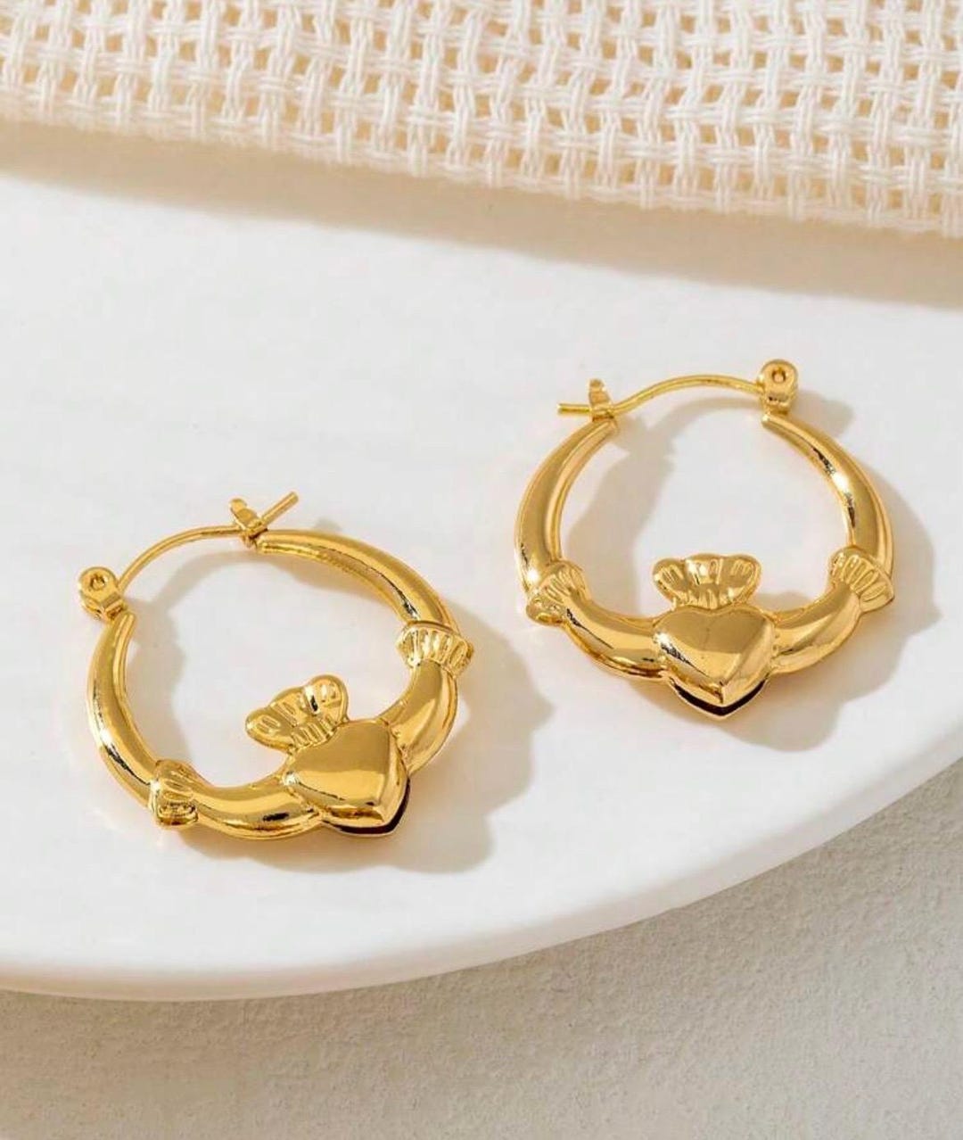 Gold Small Claddagh Hoop Earrings - Etsy