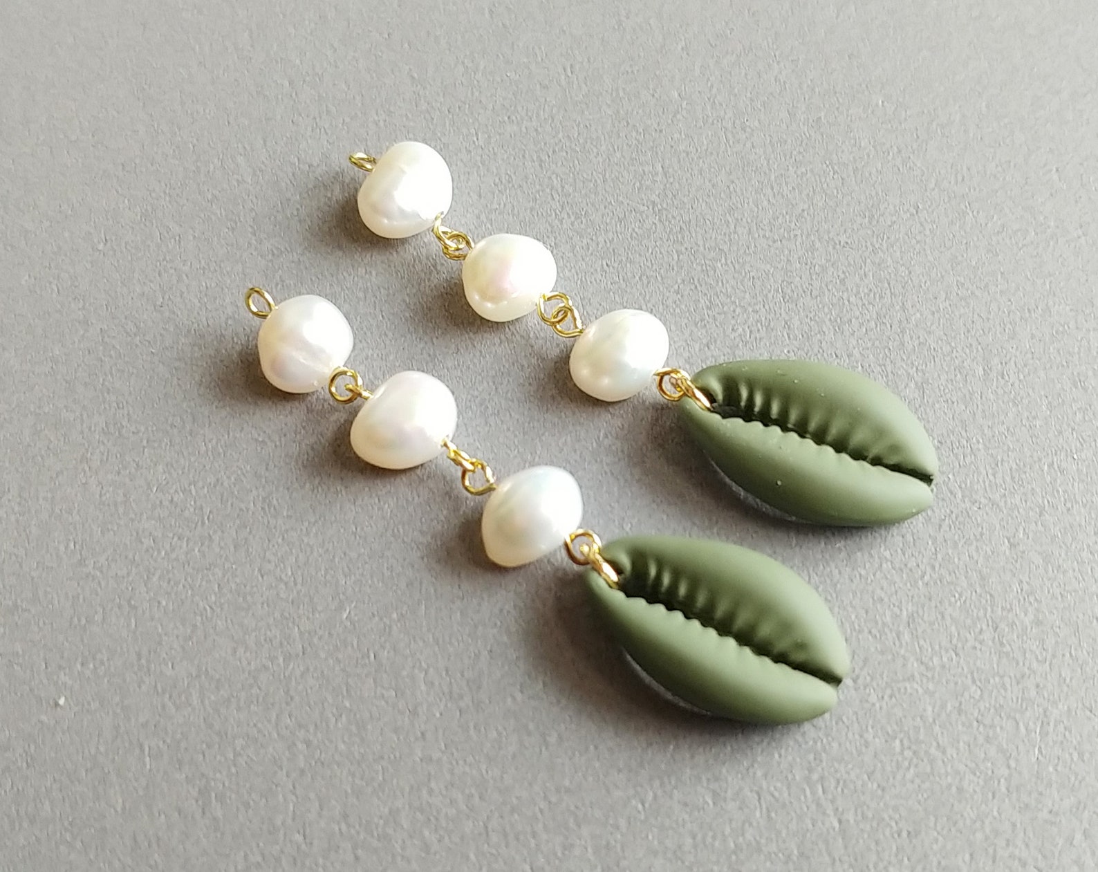 2 PCS 50mm Khaki Cowrie Pearl Drop Green Shell Pendant for - Etsy