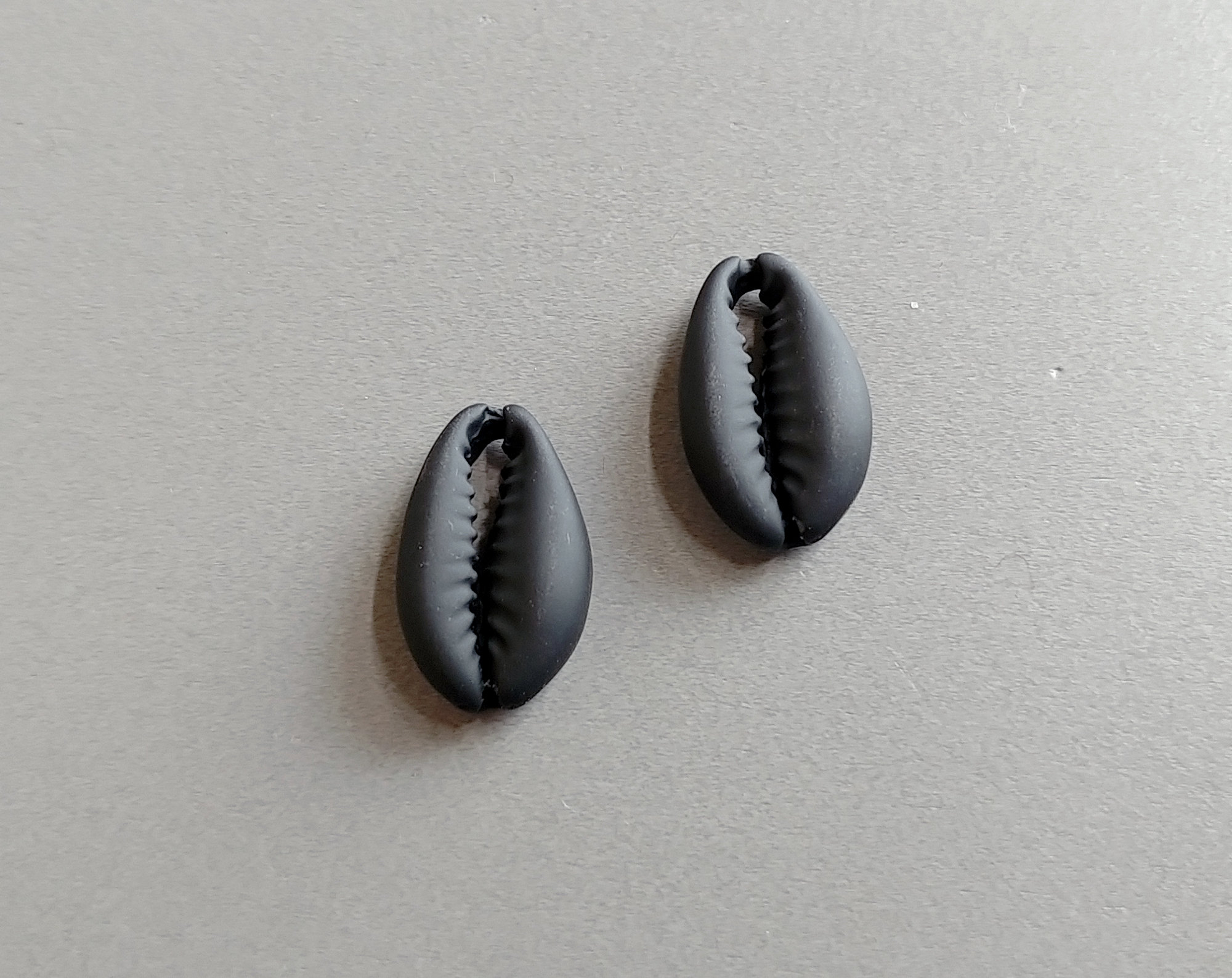 2 PCS Black 18x11mm Matte Rubber Coated Cowrie Shell - Etsy