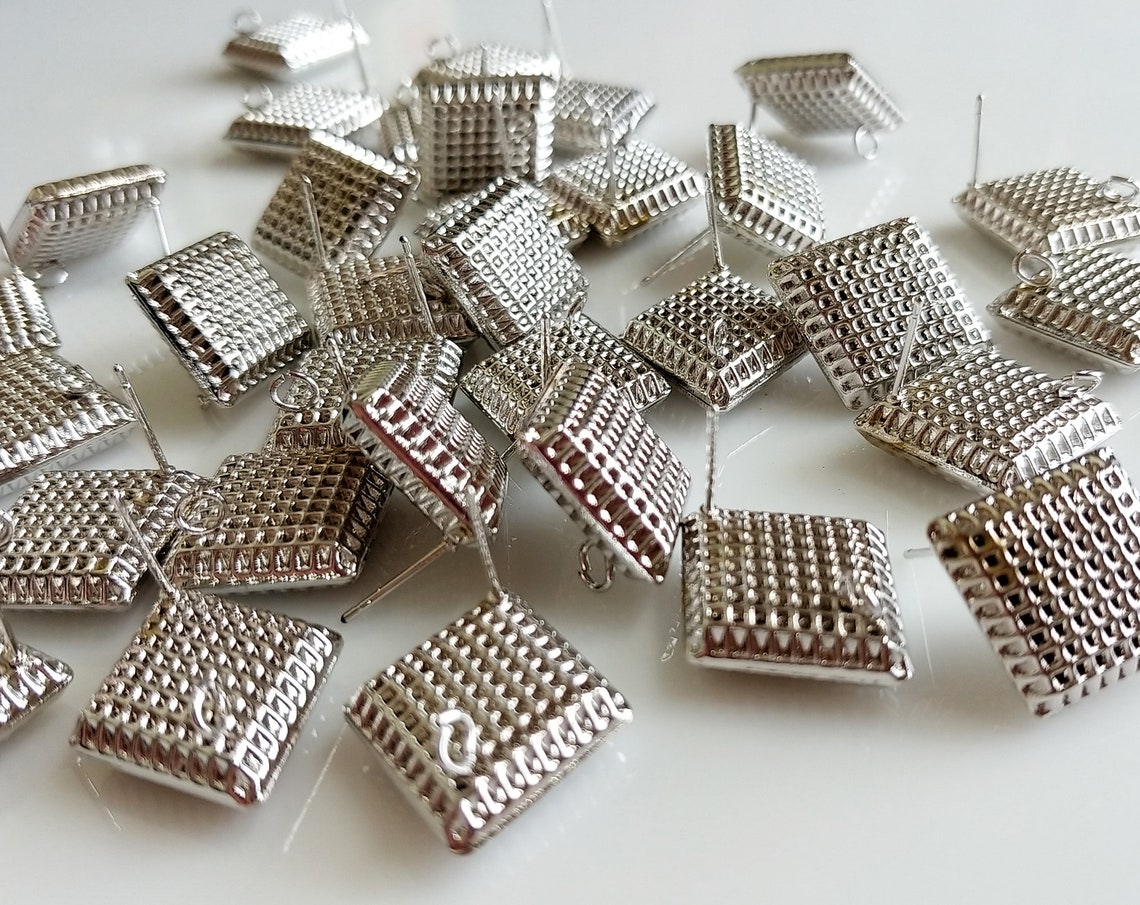 2 PCS - 23 X 20 Mm Silver Plated, Waffle Checkered Pattern Diamond ...