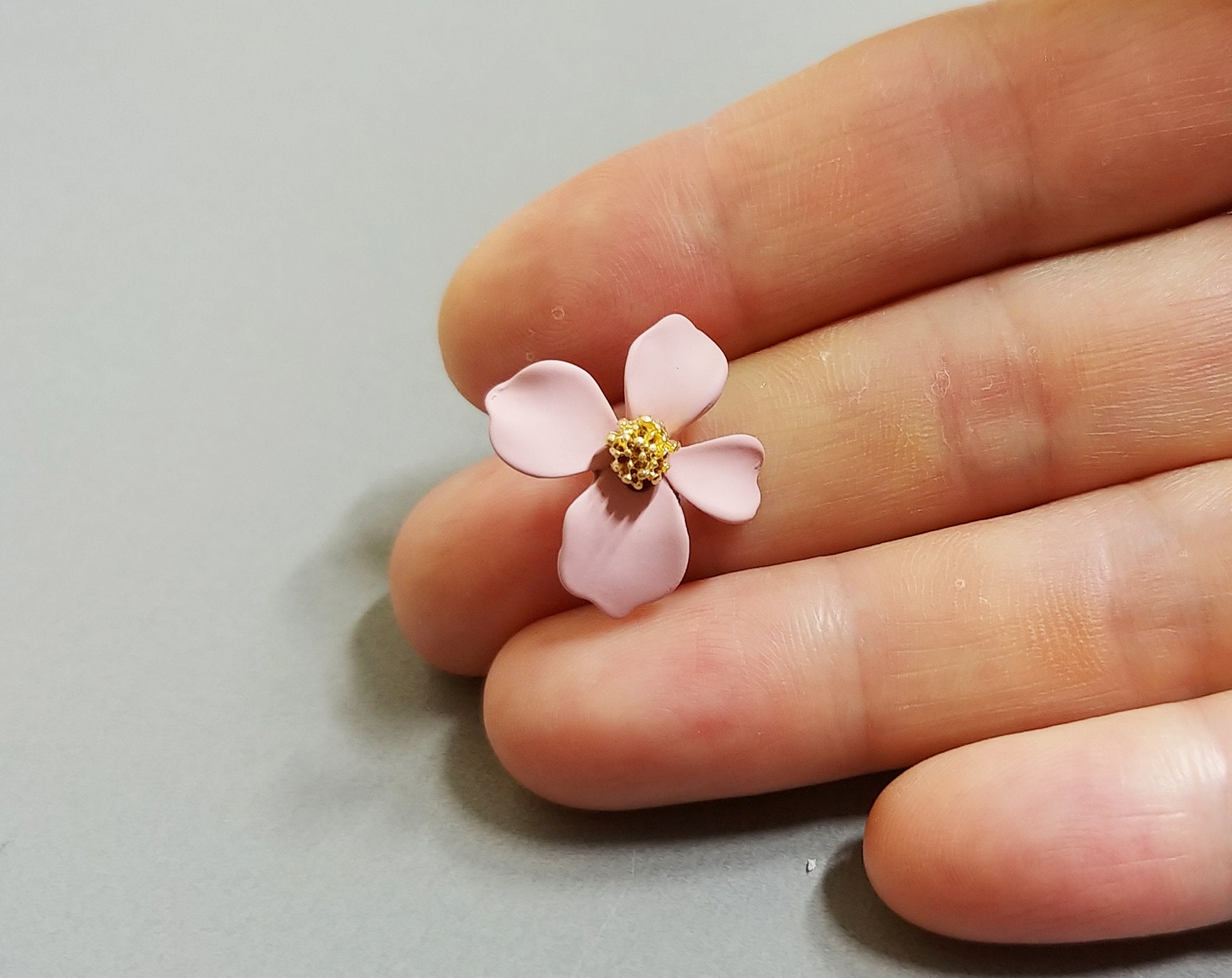 2 PCS Old Rose 20mm Matte Rubber Coated Flower Stud - Etsy