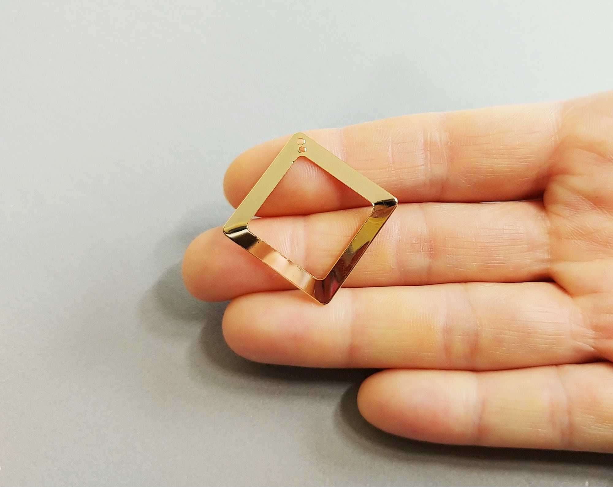 2 PCS - 25 Mm Gold Plated, Rhombus Shaped Flat Pendant, Square ...