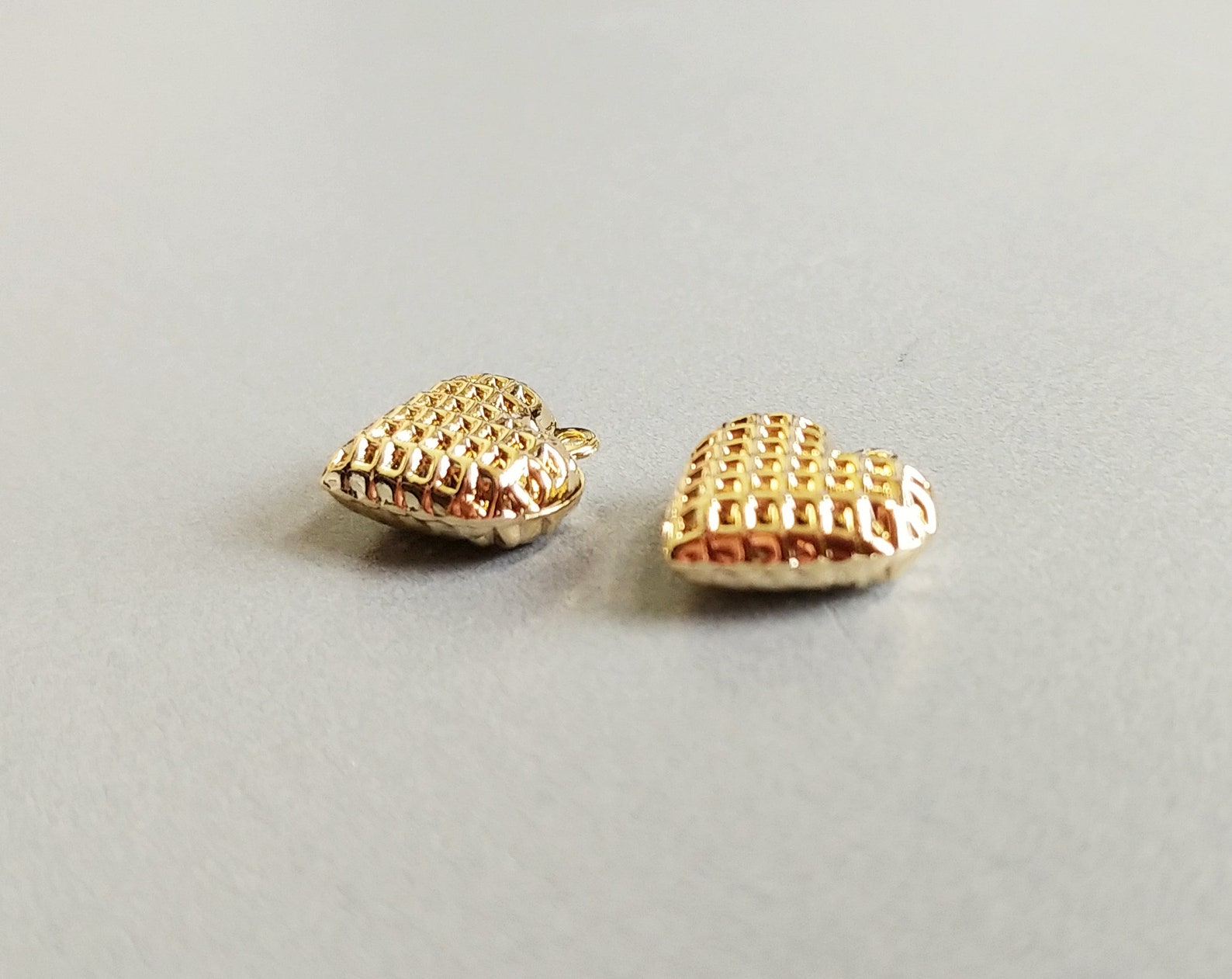2 PCS 15mm Gold Plated Waffle Checkered Pattern Cut Out - Etsy