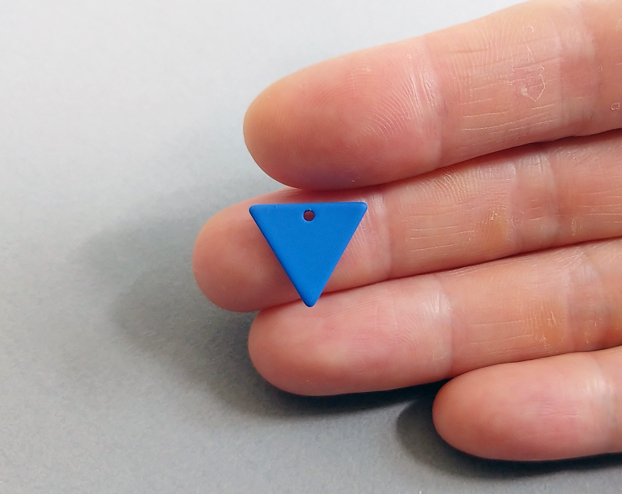 2 PCS 15 X 13 Mm Ink Blue Matte Rubber Coated Triangle - Etsy Canada