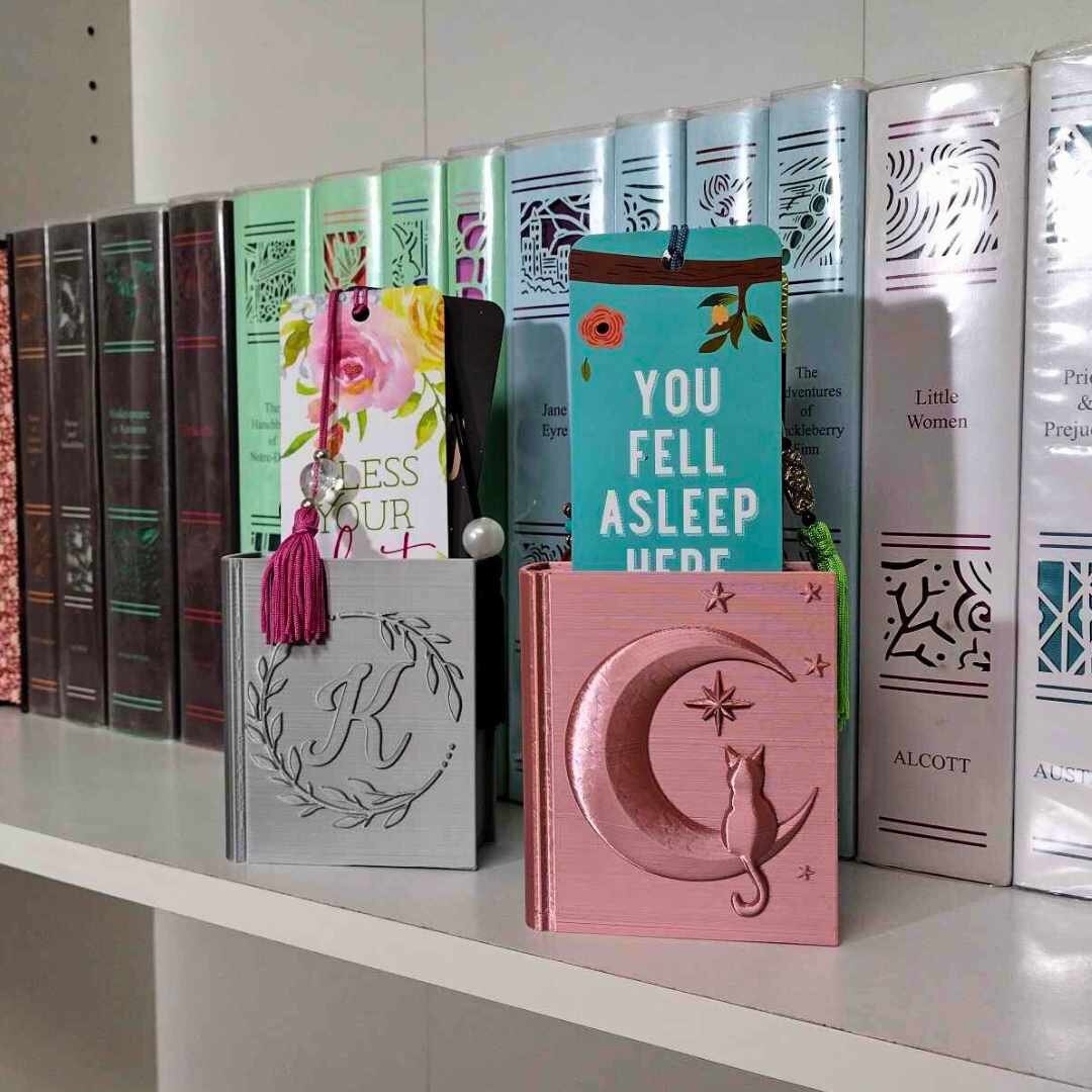 Personalized Book Shaped Bookmark Holder Customizable Gift for Book ...
