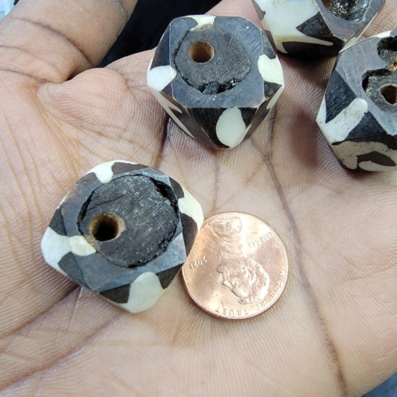 Black and White Bone Beads, African Beads, Batik Bone - Etsy