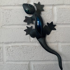 Recycled Metal Lizard Wall Hanging Decoration - 31cm (12 Inches) Head ...