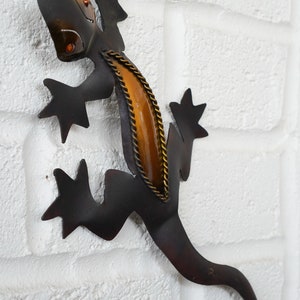 Recycled Metal Lizard Wall Hanging Decoration - 31cm (12 Inches) Head ...