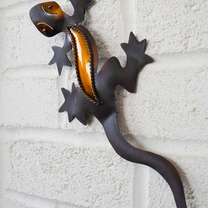 Recycled Metal Lizard Wall Hanging Decoration - 31cm (12 Inches) Head ...