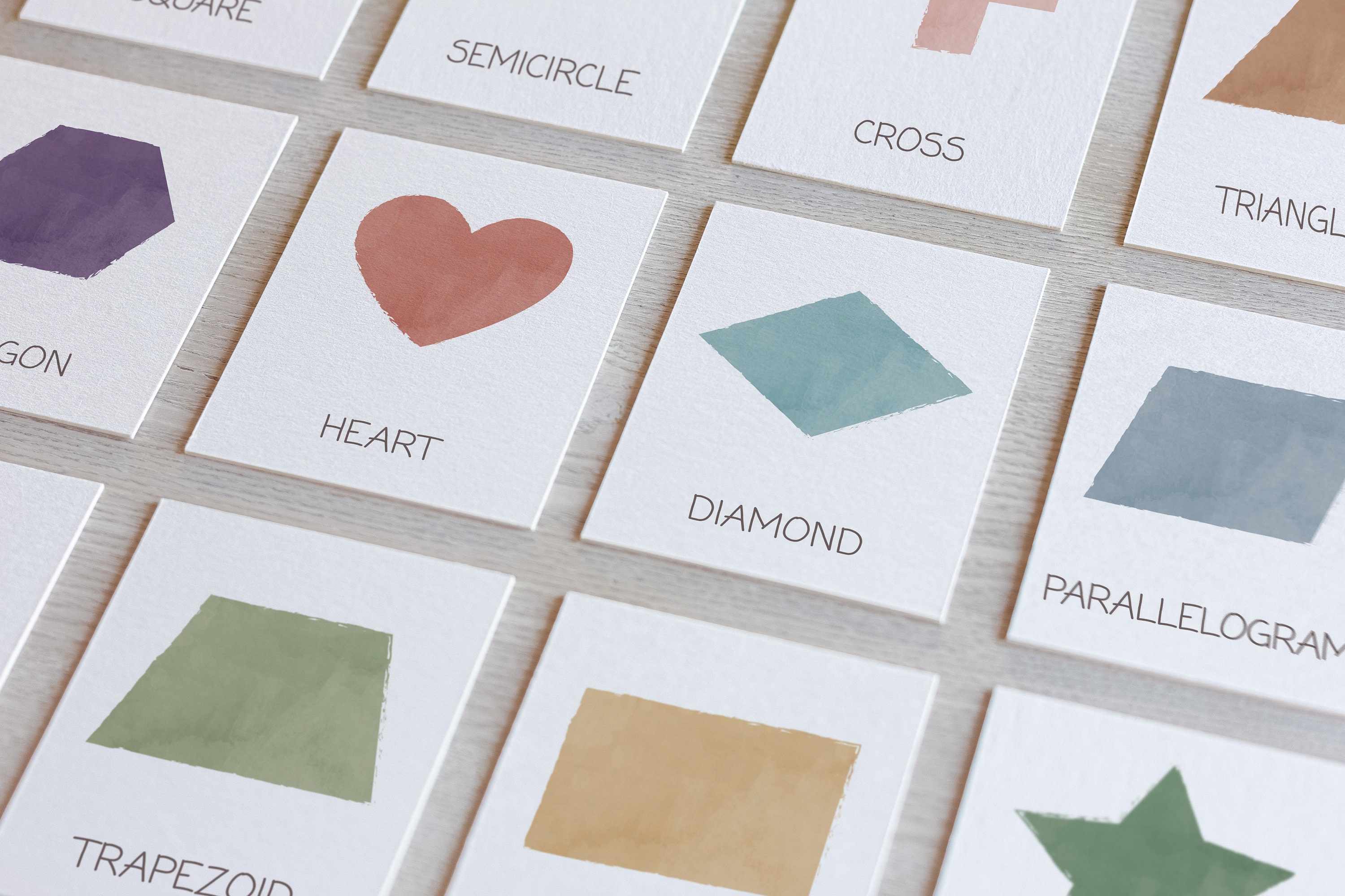 16 Rainbow Geometric Shapes Flashcards: Montessori Homeschool Printable ...