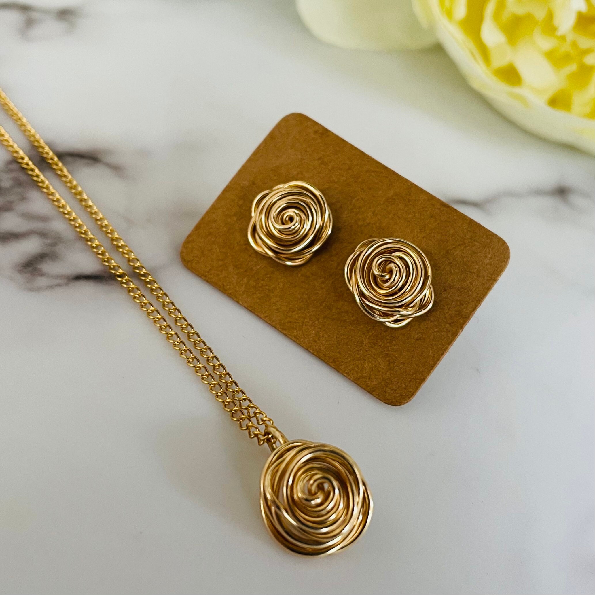14ct Gold Filled Rose Jewellery Set: Handmade Flower Necklace and ...