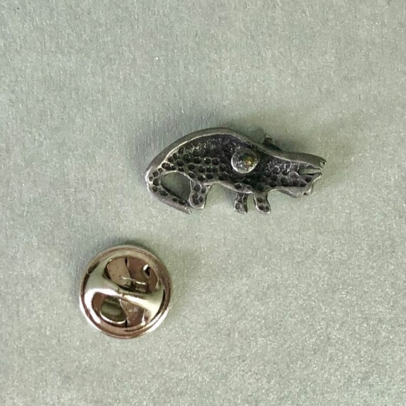 Vintage Dinosaur Triceratops Pewter Pin Silver Tone … Gem