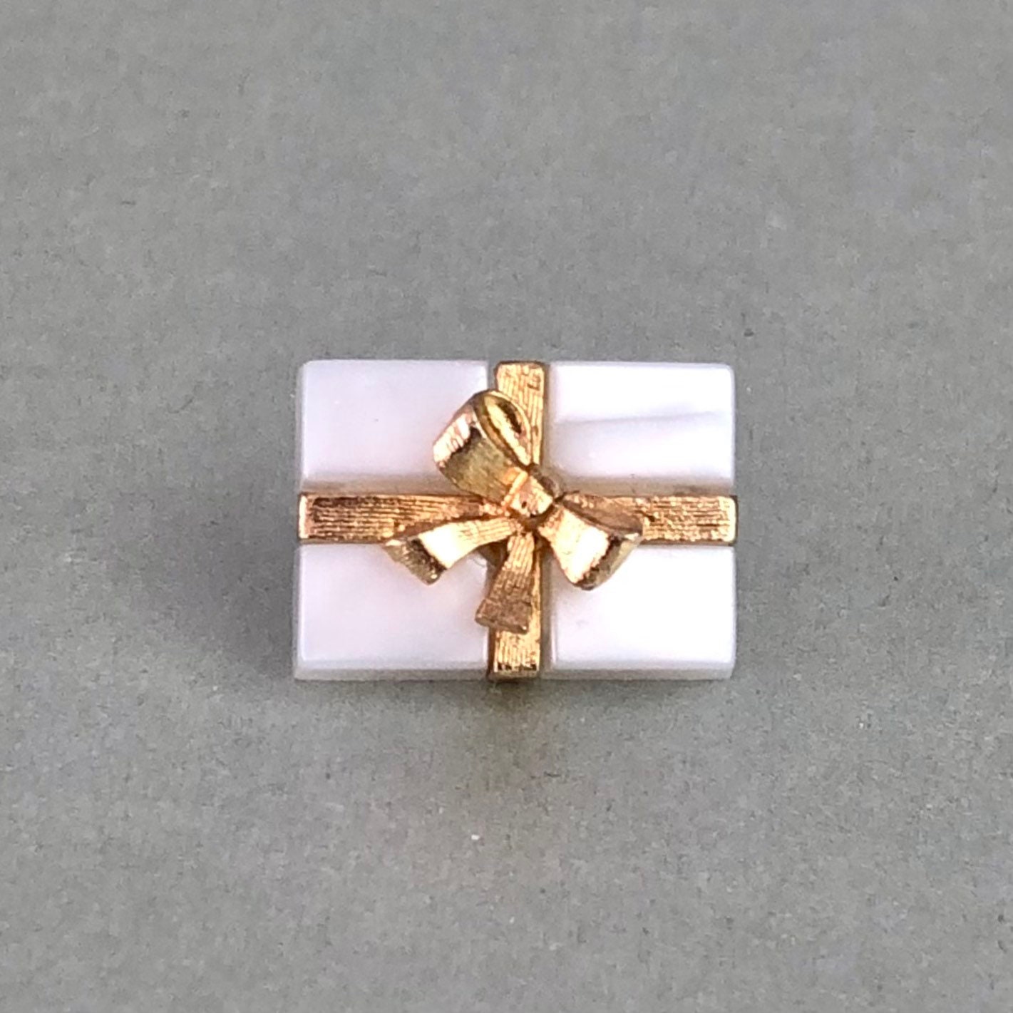 Vintage Avon White Wrapped Gift Box Pin, Gold Tone Ribbon Pearl-white ...