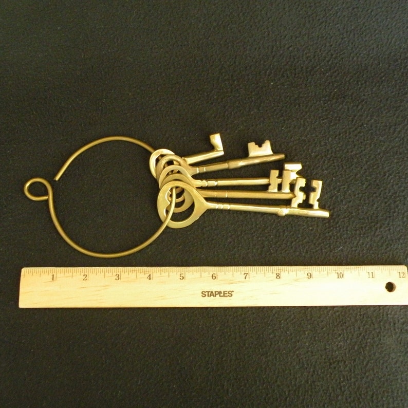 Vintage Brass Jail House Skeleton Keys on Ring - Etsy