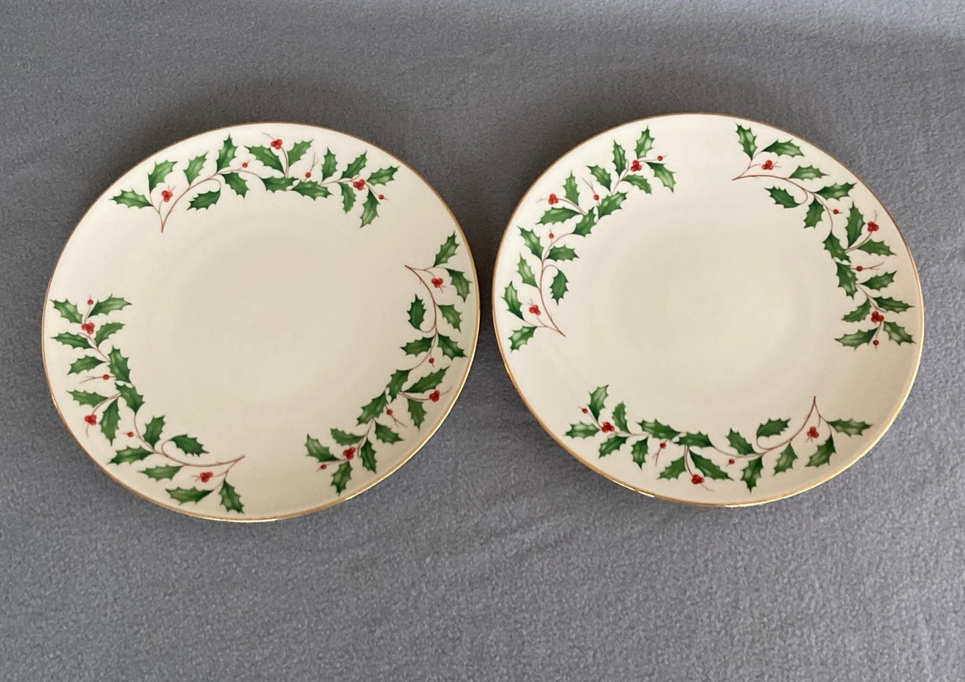 Rare Pattern! Pair of Lenox Holly Berry Dinner Plates - Christmas ...