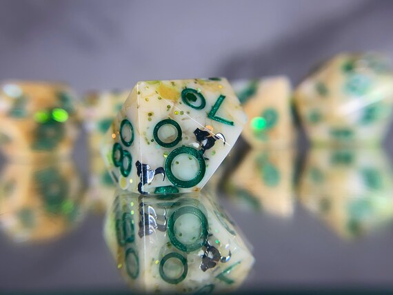 Chasing Rainbows Dice