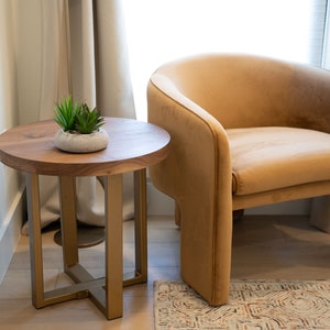 Walnut Round End Table - Solid Wood Round Side Table for Living Room or Bedroom Night Stand ...