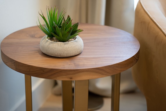Living room round end tables store