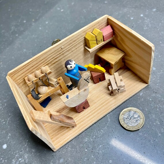Vintage Miniature Wooden Shadow Box. the Toy Makers Workshop - Etsy UK