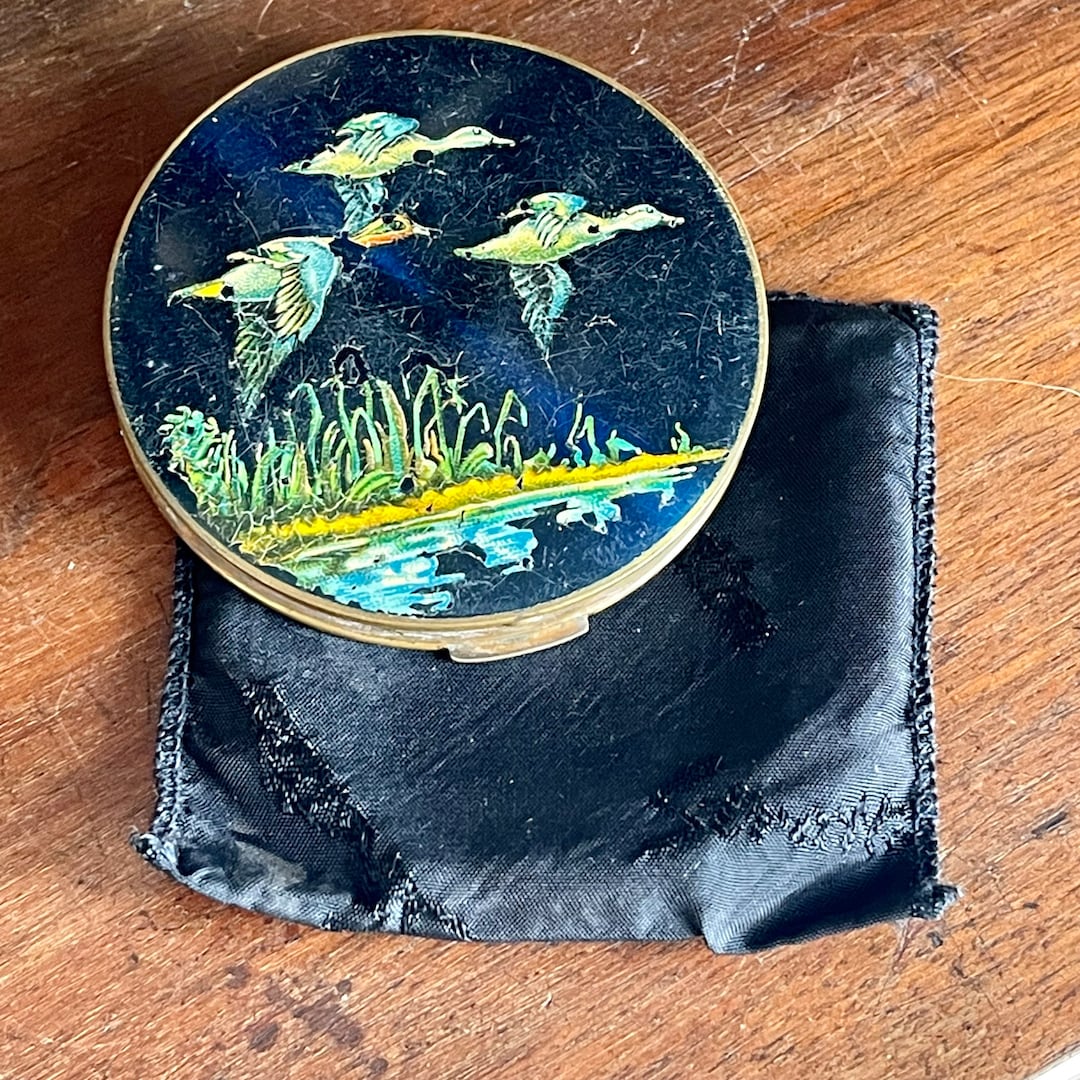 Vintage Stratton Compact Mirror. Flying Ducks - Etsy