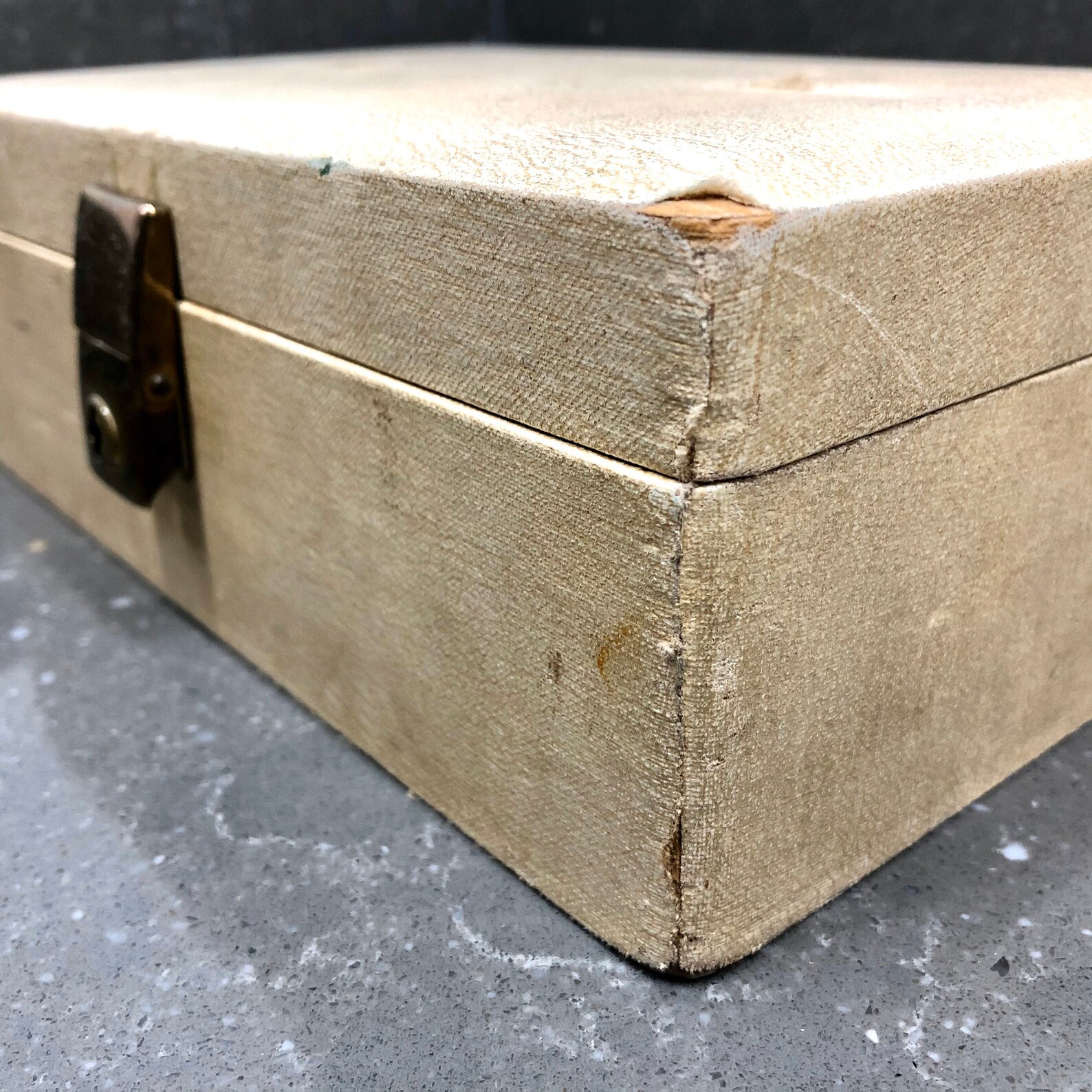 Vintage 1950s Cream Jewellery Box. Lift Out Tray With Red Velvet Lined ...