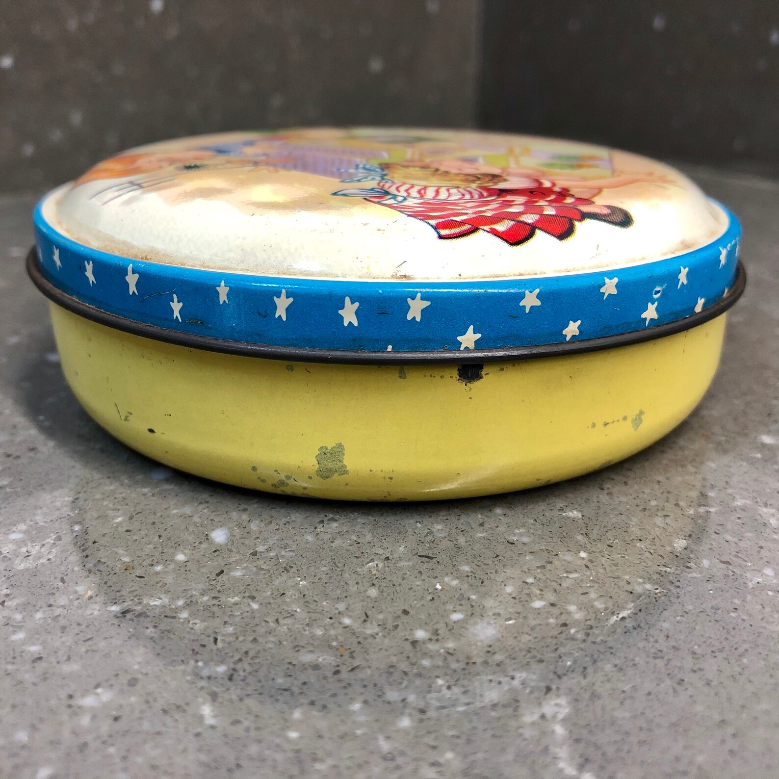 1930s Sweet Tin From DAINTEE. Children Playing With Dollhouse | Etsy