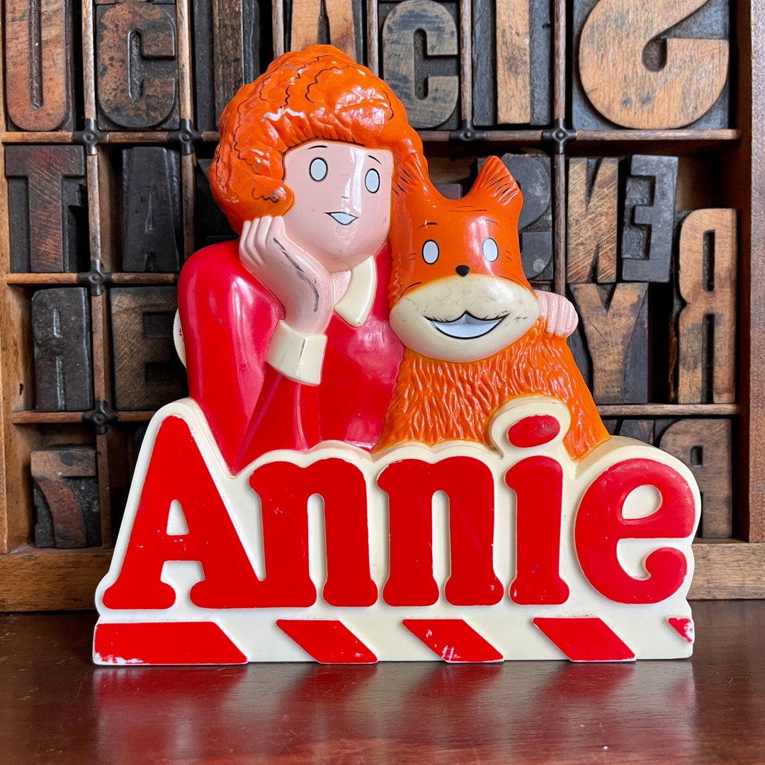 1981 Plastic Annie Transistor Radio. Spares, Repairs or Prop - Etsy