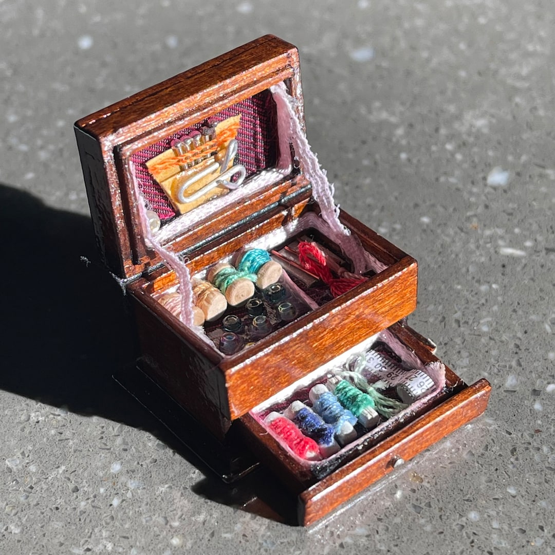 1:12 Scale Dollhouse Miniature Sewing Box With Tiny Sewing Accessories ...