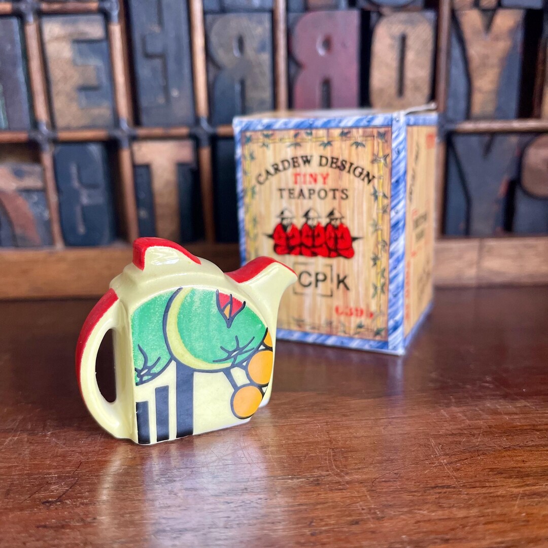 Vintage Cardew Designs Tiny Teapot. Clarice Cliff, 1994 - Etsy