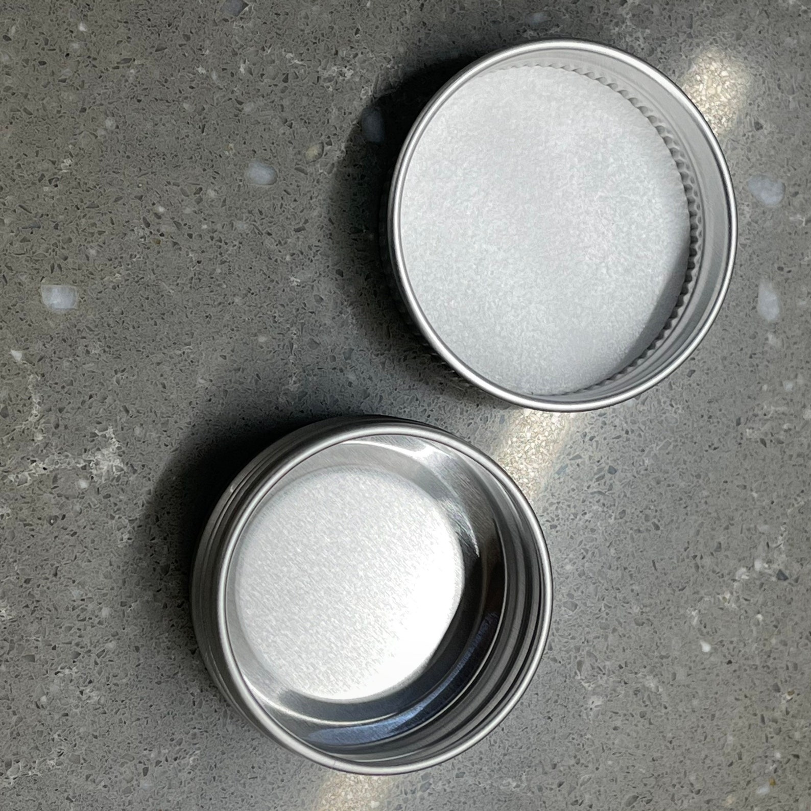 10 Small Round Aluminium Tins With Screw Lid. 5g/ml or 15g/ml - Etsy UK