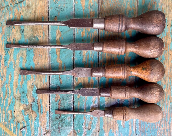 Set of 5 Large Vintage Wooden Handle Flathead Screwdrivers. Carpenter ...