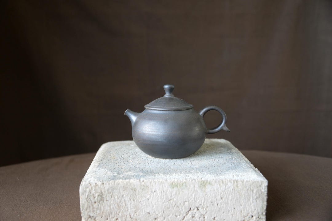 Teapot in Matt Black Glaze 300 Ml, Handmade Ceramic Teapot for Gong Fu ...