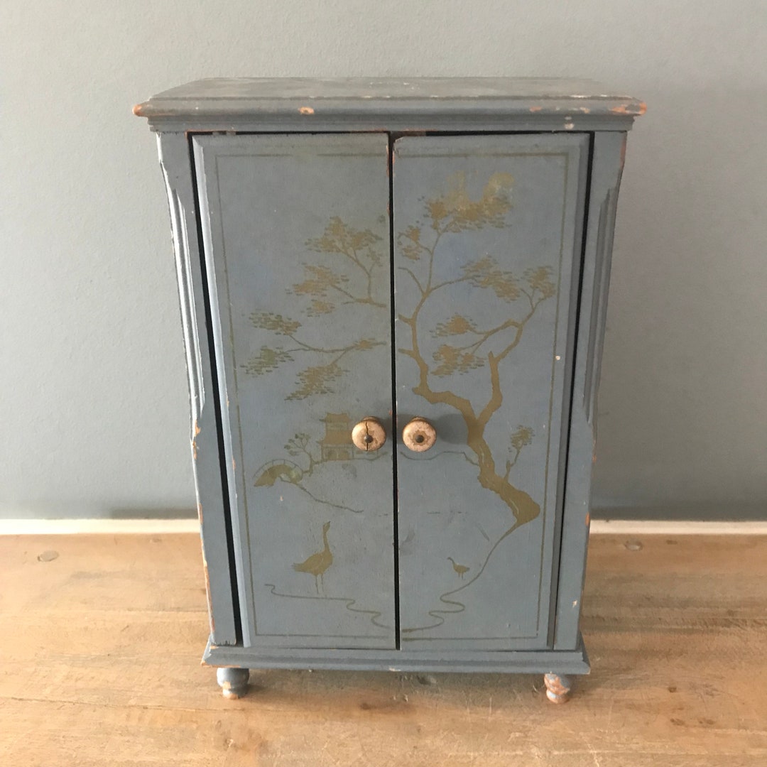 Mini Wardrobe/ Jewelry Box Asian Design With Totsy and Ginny Doll ...