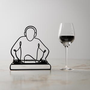 DJ, Personalized Line Art Figure, 3D Printed Gift, Unique DJ Gift Idea ...