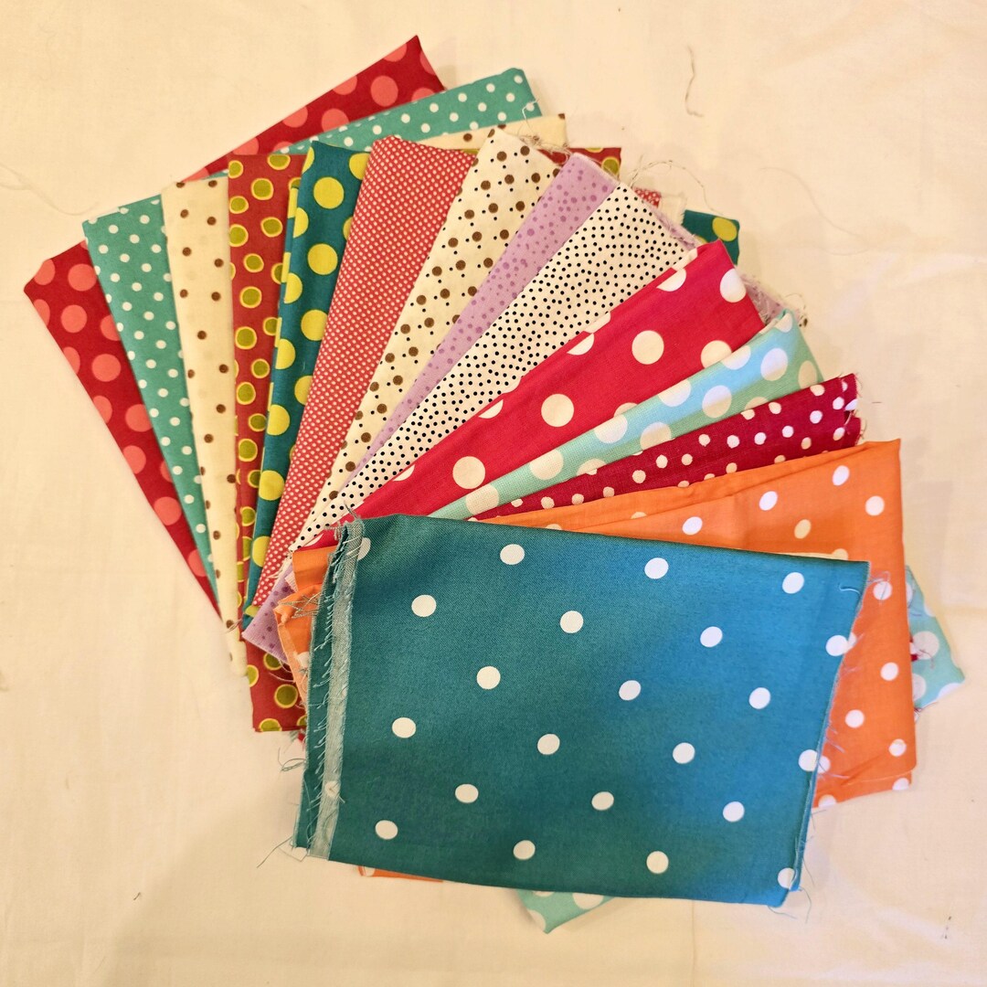 Polka Dot Bundle Lot of 14 Different Fabrics. Scraps to Large Pieces. 2 ...