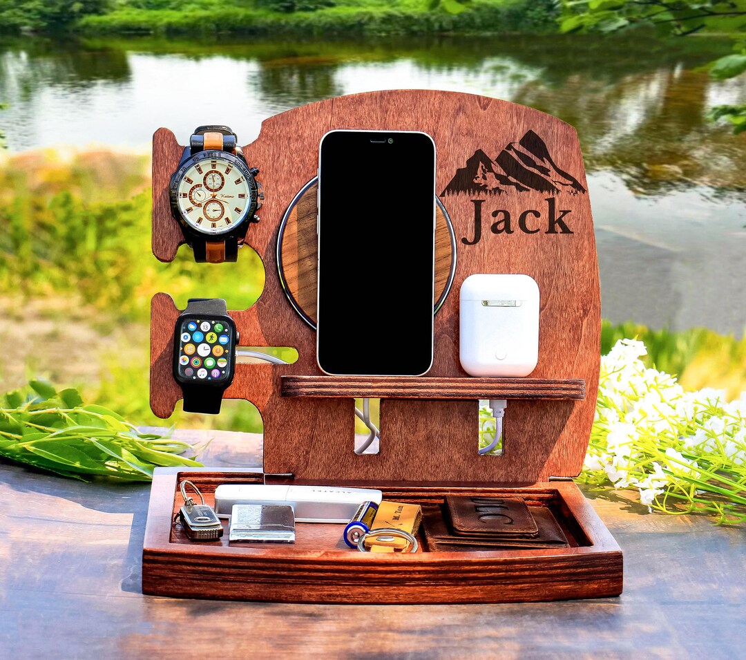 Personalized Wooden Docking Station With Wireless Charger: Men's Gift ...