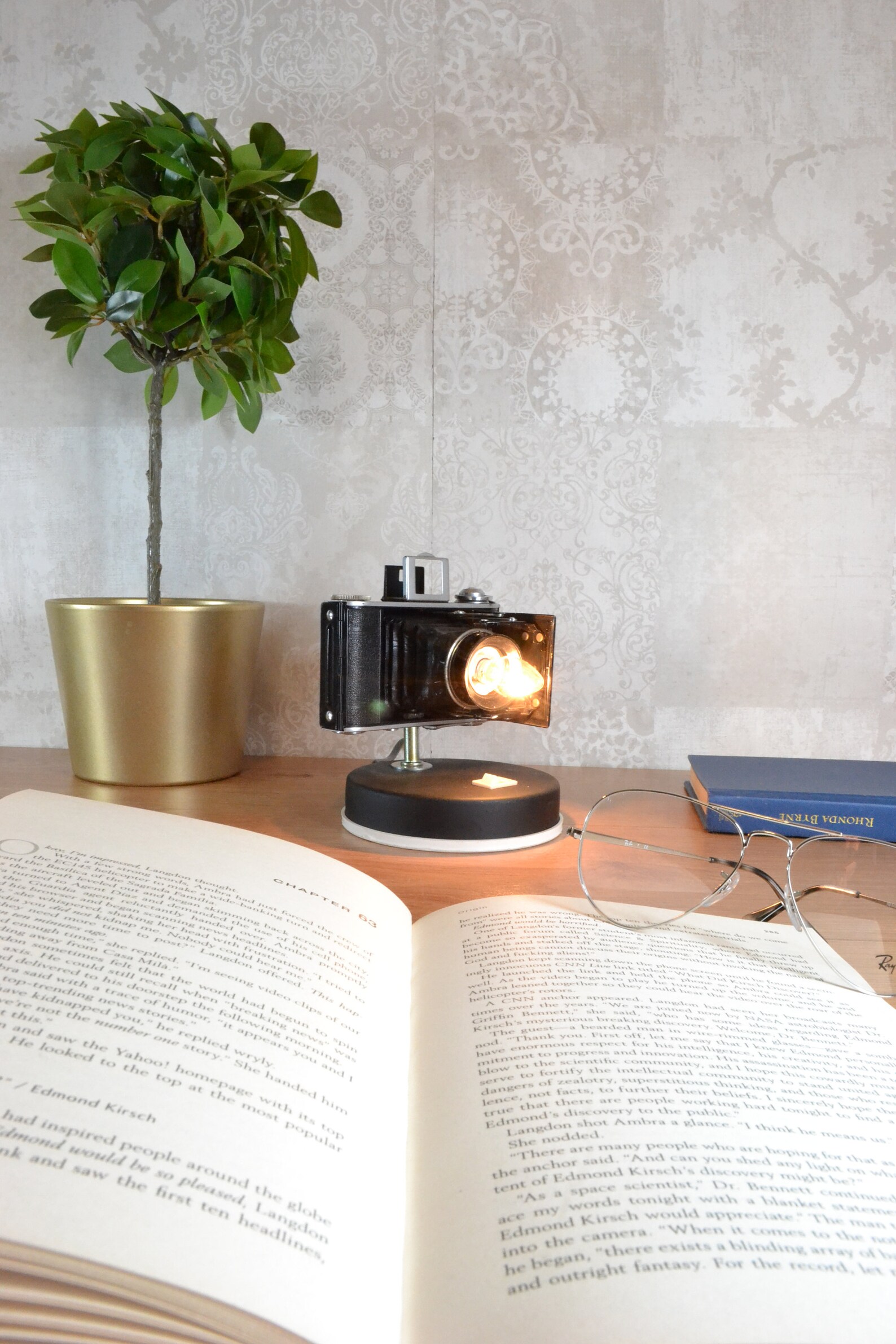 Vintage Camera Lamp: Retro Desk Lighting, Handmade Lamp - Etsy