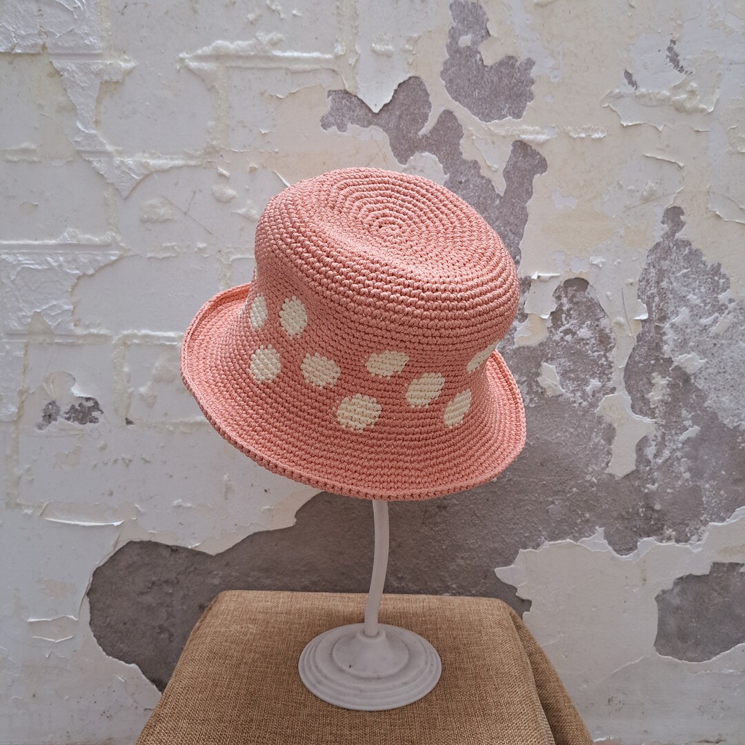 UYUYCROCHET - HANUKKAH - Polka Dot Crochet Hat Pattern - Crochet Bucket ...