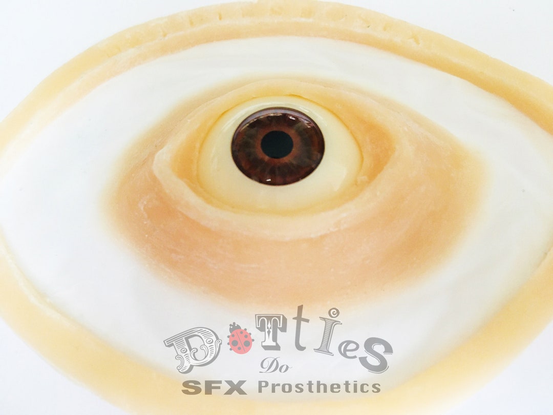 Third Eye Silicone Prosthetic With Choice of Eye Colour - Etsy
