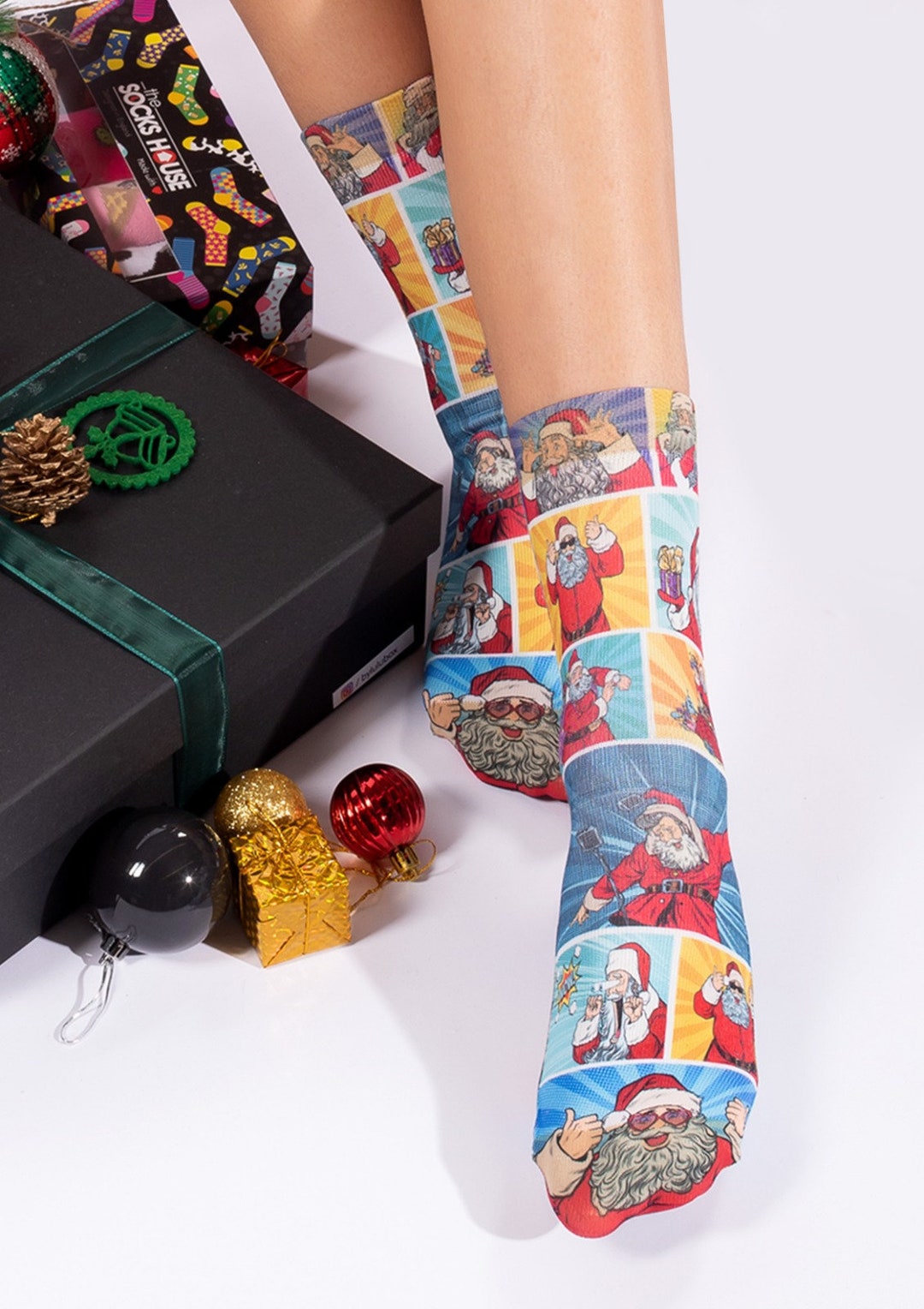 Santa Having Fun Christmas Print Socks, Santa Graphic Socks, Christmas ...