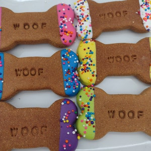 Medium Woof Dog Bones 3pk, Gourmet Treat, Dog Treat, Dog Cookie, Dog ...