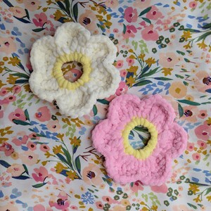 Petal Flower Scrunchie Crochet Pattern, Easy Crochet Pattern, Crochet ...